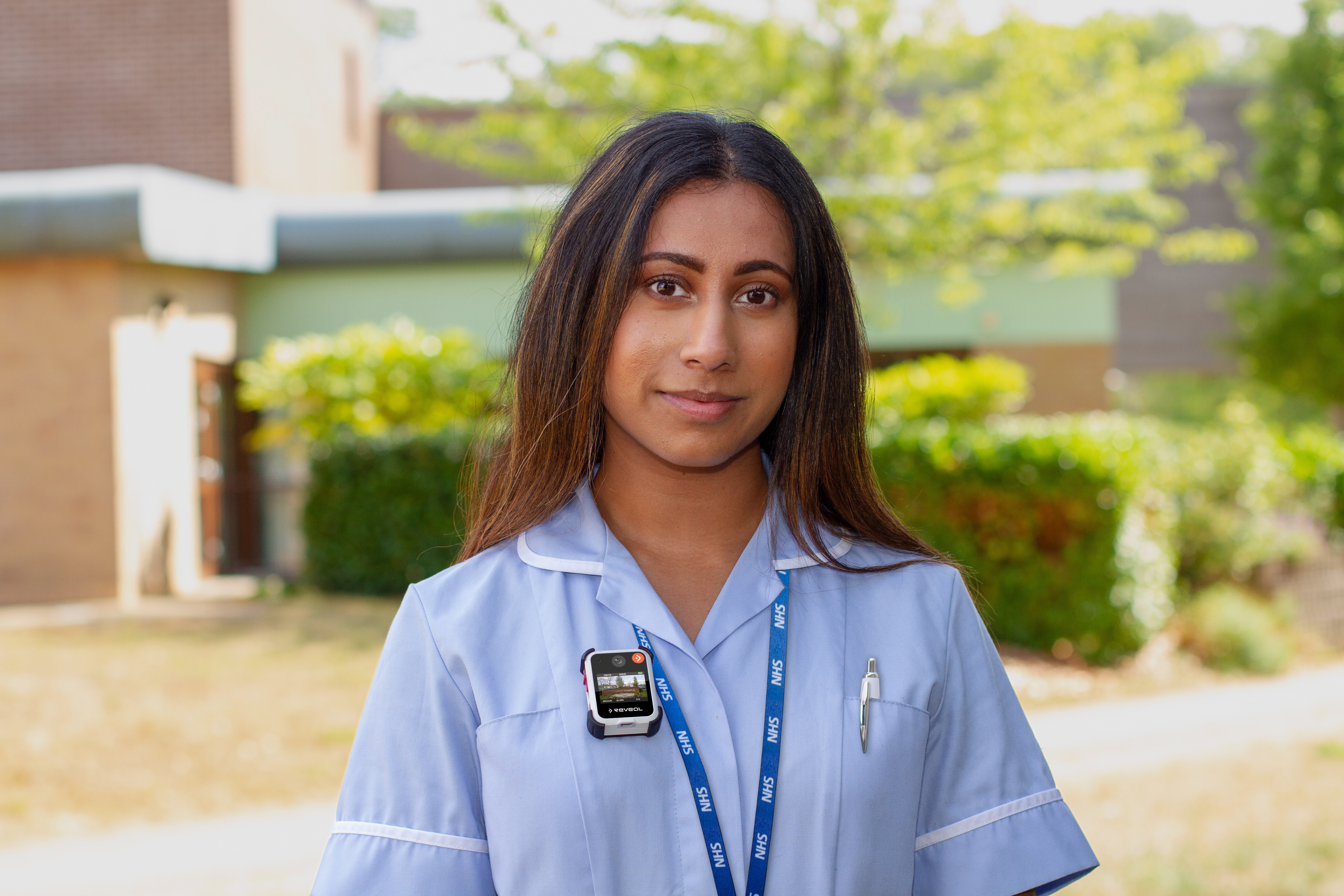 R1 - The ultimate small format body camera - Reveal